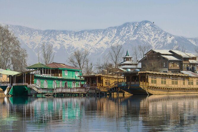 Full day private tour of Srinagar for Kashmir experience - A Deep Dive into the Srinagar Tour Experience