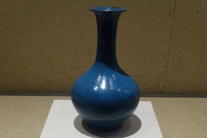 Full-Day Private Tour Panjiayuan Antique Market and Beijing Capital Museum - An In-Depth Look at the Tour Experience