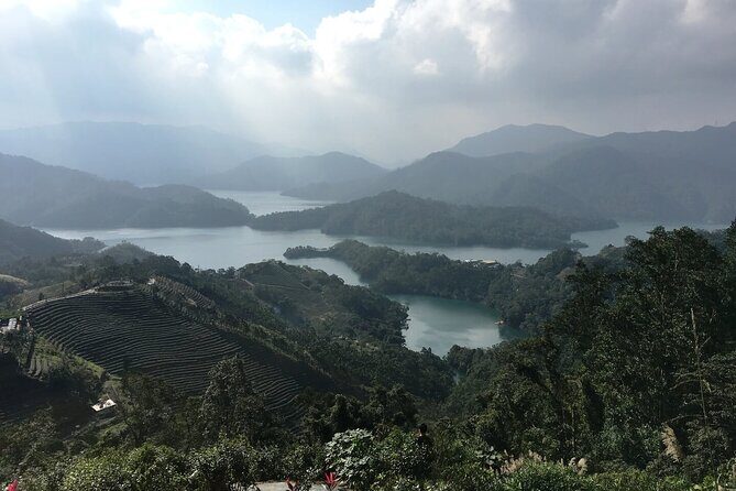 Full-Day Private Tour Taipei Tamsui-Kavalan and Shiding Old Street - Key Points