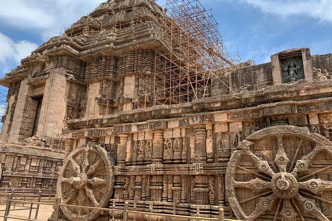 Full Day Private Tour to Konark Temple and Puri from Bhubneswar - What’s Included and What to Consider
