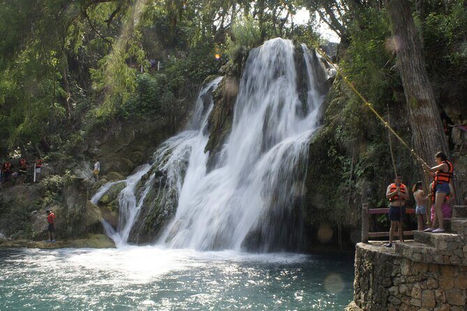 Full Day Private Tour to Puente de Dios and Tamasopo - An In-Depth Look at the Tour Experience