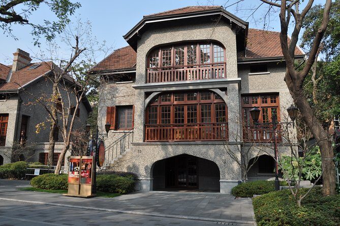 Full-Day Private Tour to Shanghai Highlights with Pick-up - Sinan Mansions: A Relaxed Stroll Through History