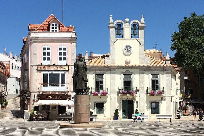 Full Day Private Tour to Sintra and Cascais - Stop 2: Historic Center of Sintra – Time for Some Charm and Culture