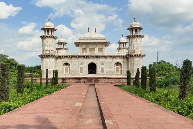Full-Day Private Tour to Taj Mahal and Agra from Delhi - Exploring the Itinerary in Detail