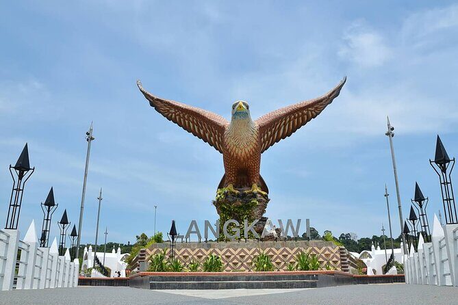 Full Day Private Tour with Sky Bridge and Cable Car in Langkawi - Key Points