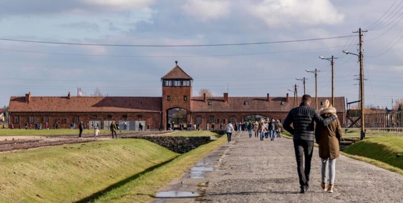 Full-Day Private Trip from Prague to Auschwitz - Birkenau - Who Should Consider This Tour?