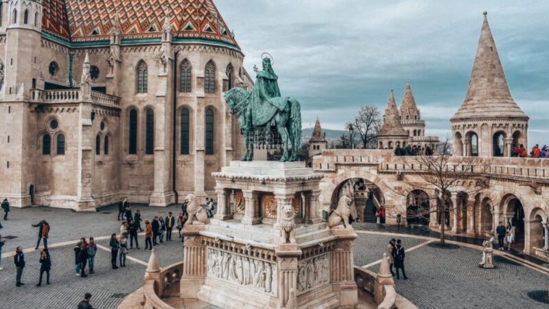 Full-Day Private Trip from Vienna to Budapest - Key Points