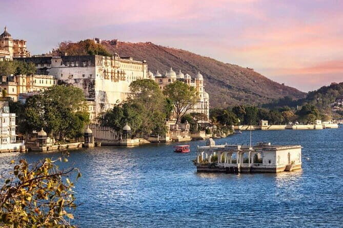 Full-Day Private Udaipur Sightseeing Tour with Optional Guide - Key Points
