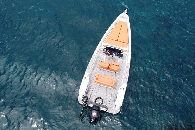Full Day Rental in Santorini with Saxdor Luxury Boat - An In-Depth Look at the Experience