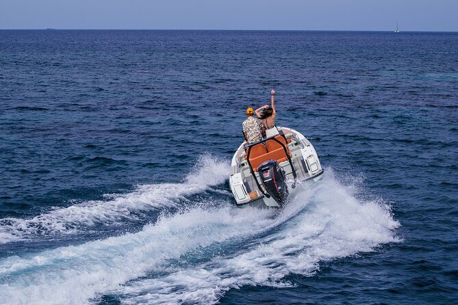 Full Day Rental in Santorini with Saxdor Luxury Boat - Who Is This Tour Best Suited For?