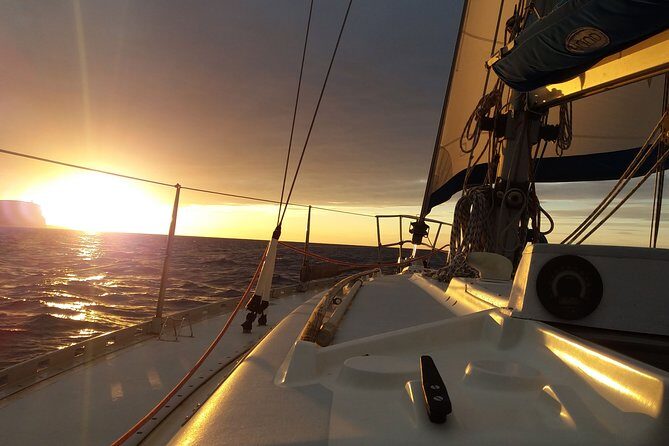 Full Day Sailing Yacht Trip in Menorca - Key Points