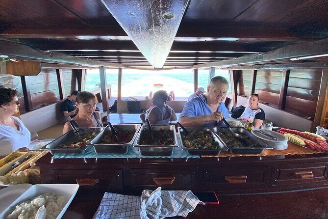 Full Day Sam Roi Yot and Dolphin Bay Day Cruise from Hua Hin - Who Should Consider This Tour?