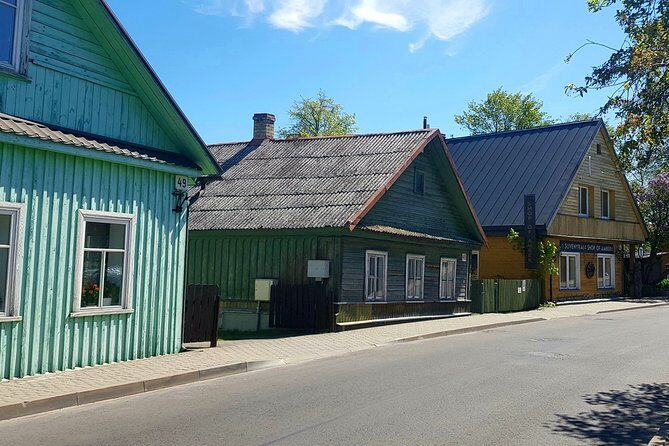 Full day Self-Guided trip to Trakai - bicycle rent for 24 h. and train tickets - Authenticity and Practicality