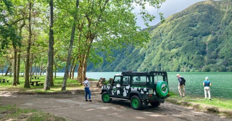 Full Day Sete Cidades + Lagoa do Fogo - Midday Break: Savoring Azorean Flavors