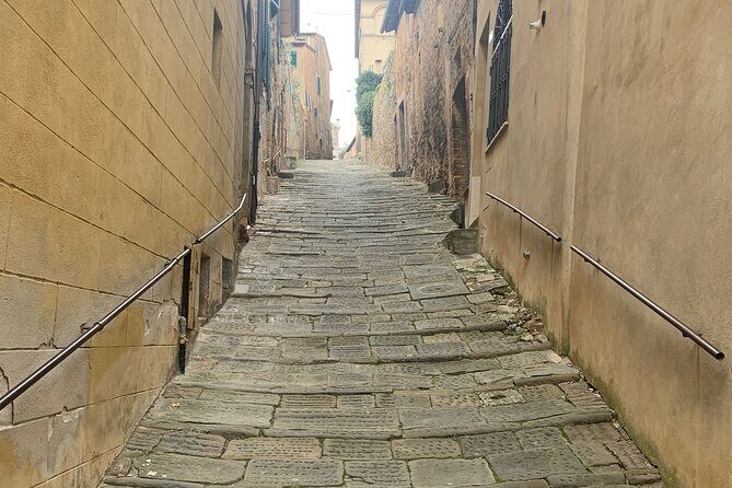Full Day Siena , Montalcino, Val D'Orcia from Rome - The Sum Up