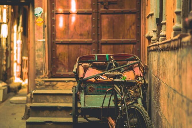 Full Day Sightseeing Tour of Delhi - FAQs