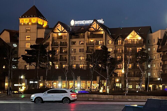 Full Day Ski Tour From Seoul to Yongpyong Ski Resort - Experience Overview and Itinerary Breakdown