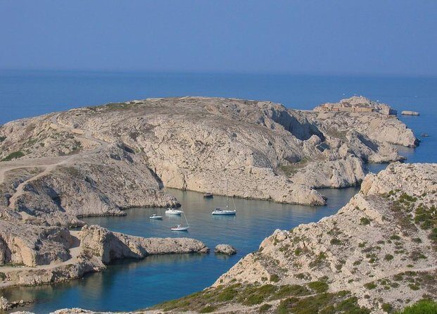 Full-Day Snorkeling and Guided Dive in the Calanques National Park from Marseille - Exploring the Full-Day Snorkeling and Guided Dive in Calanques National Park from Marseille