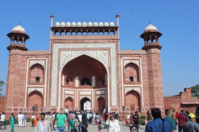 Full-Day Taj Mahal Agra Tour from Bangalore with Return Flight - FAQ