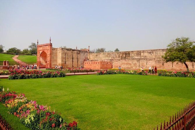 Full Day Taj Mahal Tour With Agra Fort & Fatehpur Sikri - Lunch Included - An Introduction to the Tour Experience