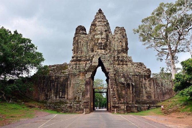 Full-Day Temples of Angkor Small Group Tour - Free Hotel Pick up - Potential Drawbacks