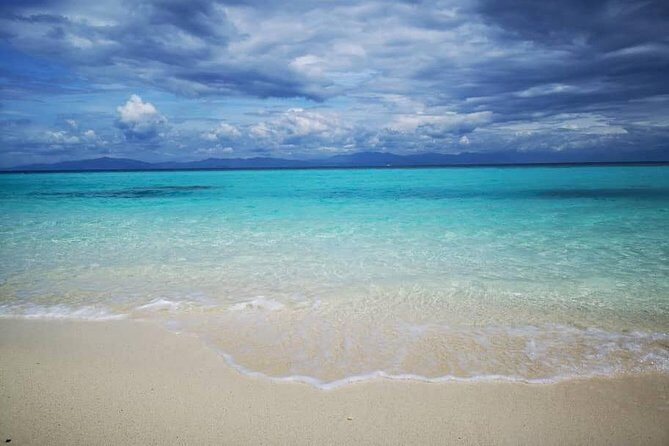 Full Day Tour in Mantanani - The One-Hour Boat Ride: Salt in the Air and Anticipation