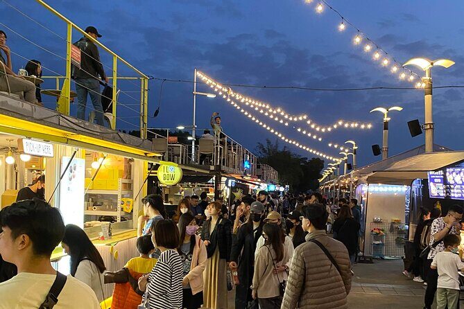 Full Day Tour in National Palace Museum, Beitou and Dadaocheng - Dadaocheng: A Historic Neighborhood with a Modern Twist