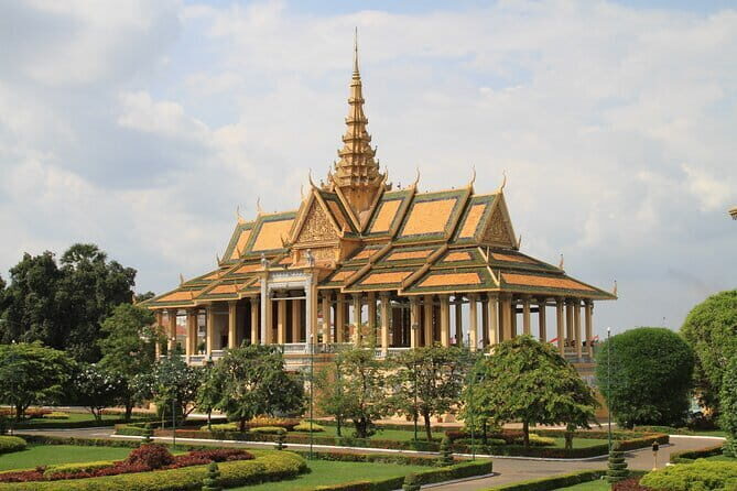 Full Day Tour In Phnom Penh City - Exploring Phnom Penh: A Deep Dive into a Rich and Complex City