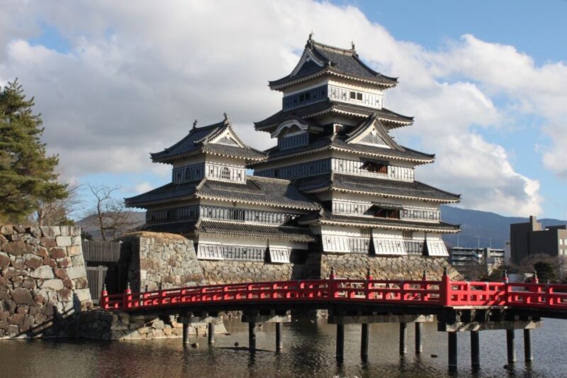 Full-Day Tour: Matsumoto Castle & Kamikochi Alpine Valley - FAQs