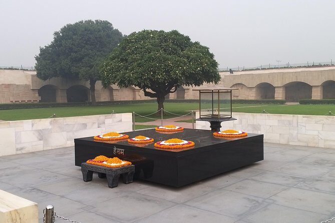 Full Day Tour of Delhi With Guide & Entrances - Unpacking the Full Day Experience