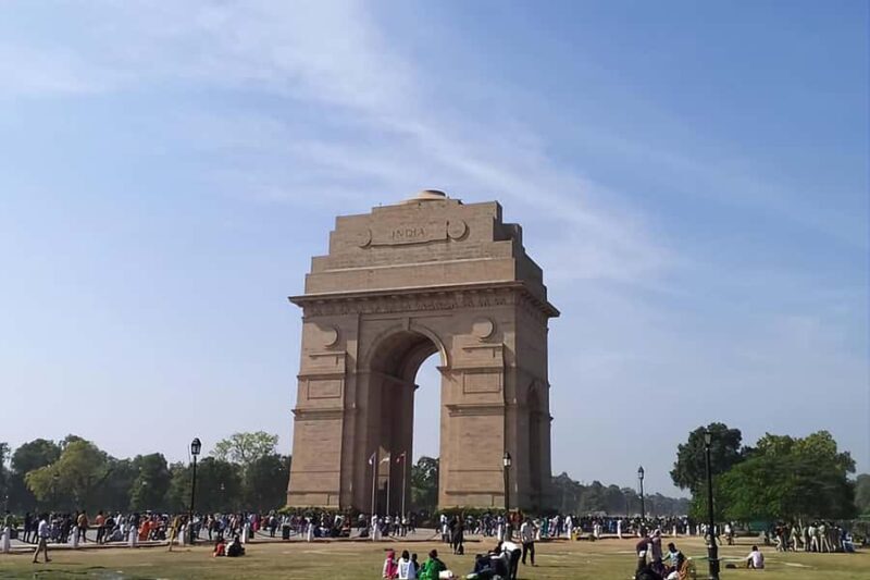 Full Day Tour of Delhi With Guide, Entrances & Lunch - Key Points
