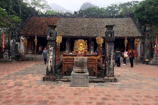 Full-Day Tour to Hoa Lu and Tam Coc from Hanoi with Lunch - Key Points