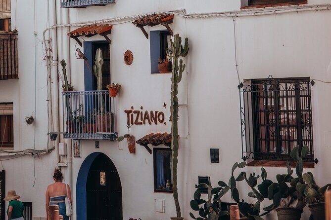 Full Day Tour to Peñíscola from Valencia - FAQs