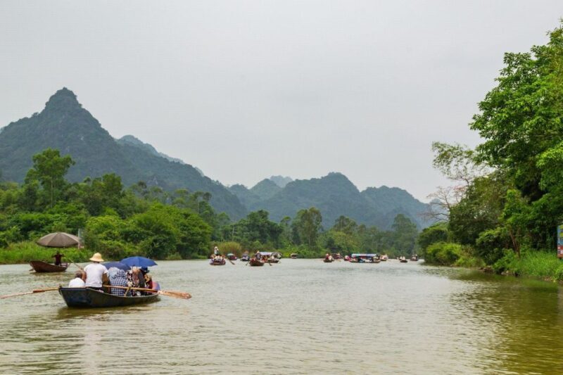 Full Day Tour to Perfume Pagoda with Traditional Boat Ride - Exploring the Itinerary