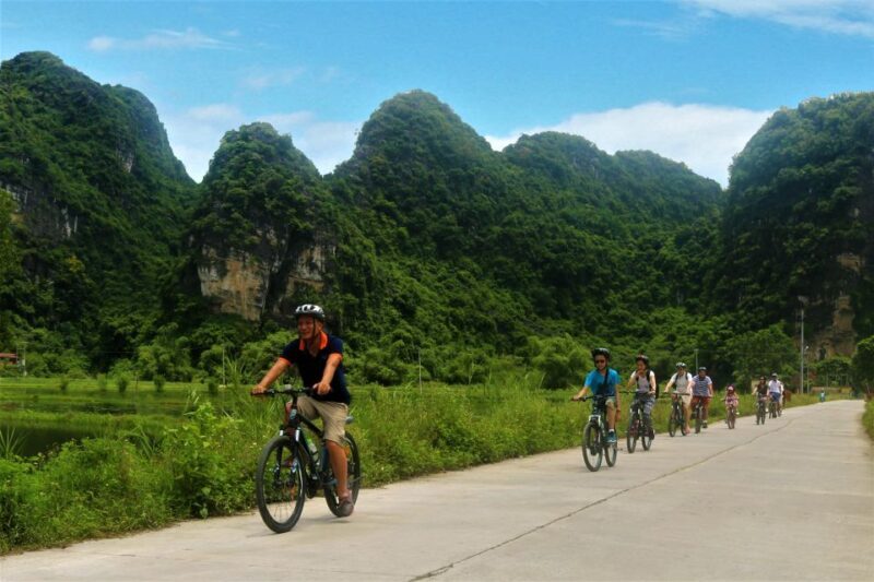 Full Day Trang An, Bich Dong Pagoda, Biking & Family Visit - FAQ