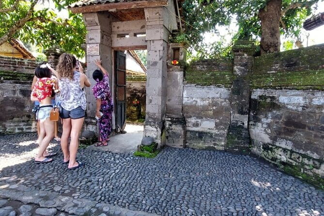 Full-Day Ubud Village including Mt Batur Tirta Empul and Sightseeing Tour - FAQ