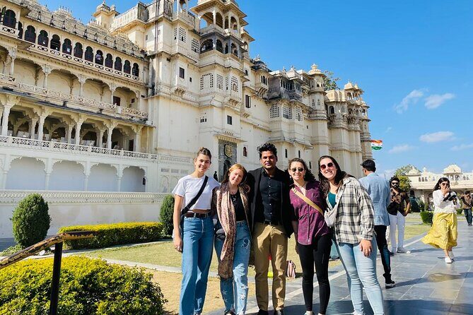 Full day Udaipur Sightseeing including City palace & Jag Mandir - A Deep Dive into Udaipur’s Most Notable Sights