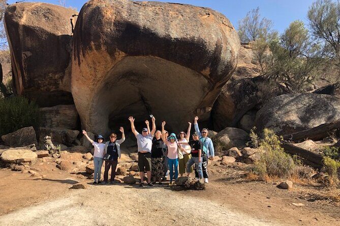 Full-Day Wave Rock & Historic York - Marveling at Wave Rock in Hyden