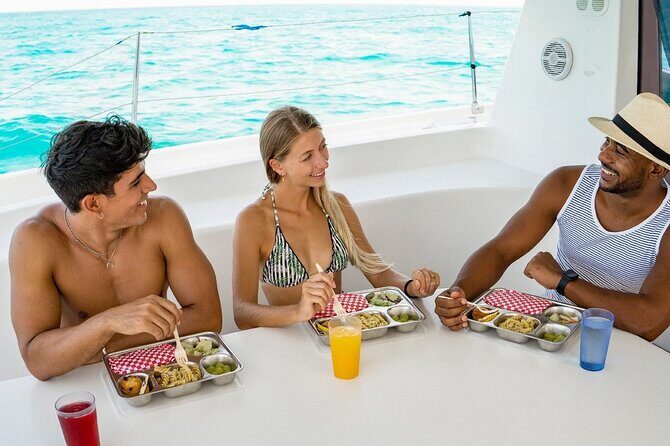 Full Experience Isla Mujeres: Food aboard + Premium drinks + Snorkel + Free time - Introduction: A Friendly, Well-Organized Day on Isla Mujeres