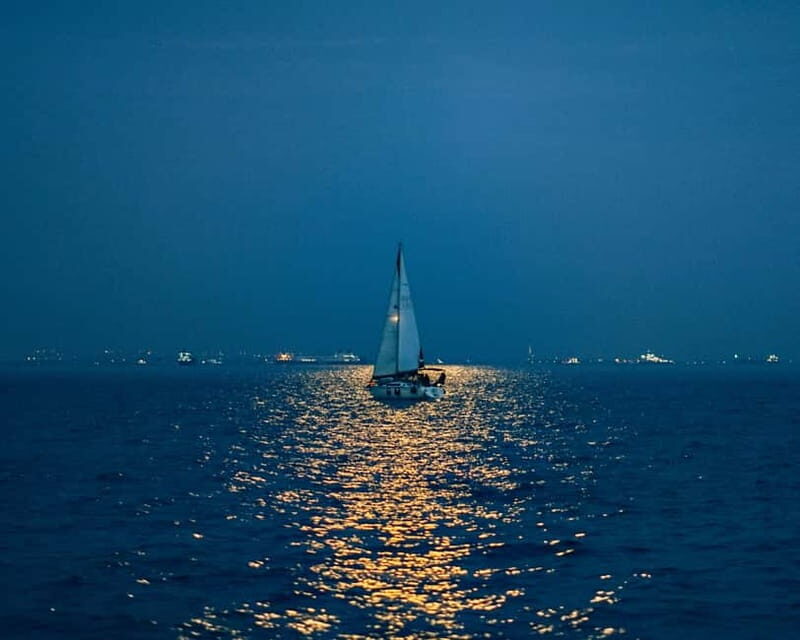 Full Moon Magic  2h Night Sailing in Sotogrande - FAQ