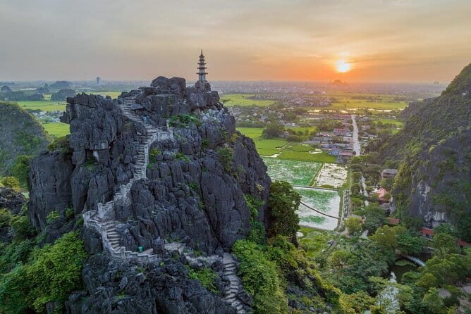 Fullday Ninh Binh Tour from Hanoi: Mua Caves, Hoa Lu, Trang An - Key Points