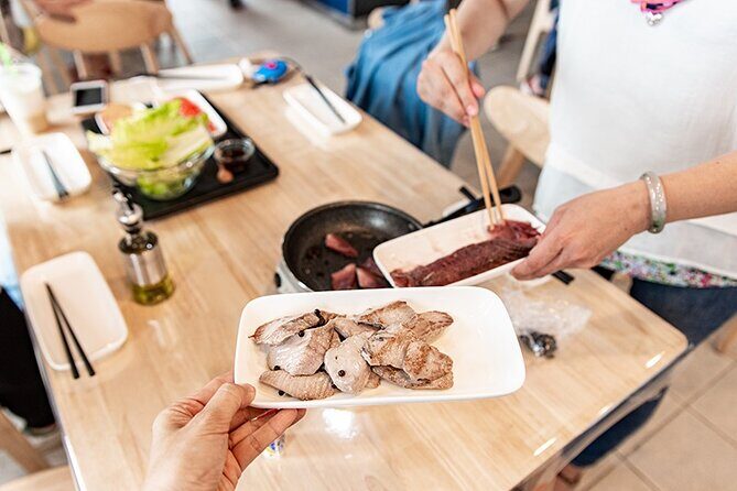 Fun Fish Touching at Qixingtan - About the Duration and Group Size