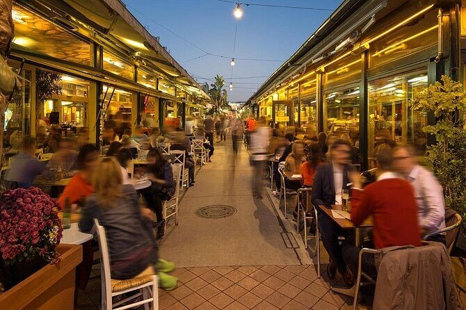 Fun & mobile scavenger hunt through Vienna - Authentic Stories and Hidden Gems
