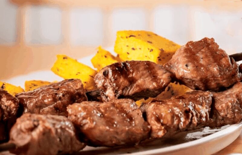 Funchal: Amazing Dinner with Folklore - An Entertaining Dive into Madeira’s Nightlife