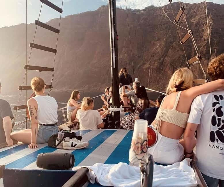 Funchal: Cabo Girão Tour on Traditional Boat with Drinks - Key Points