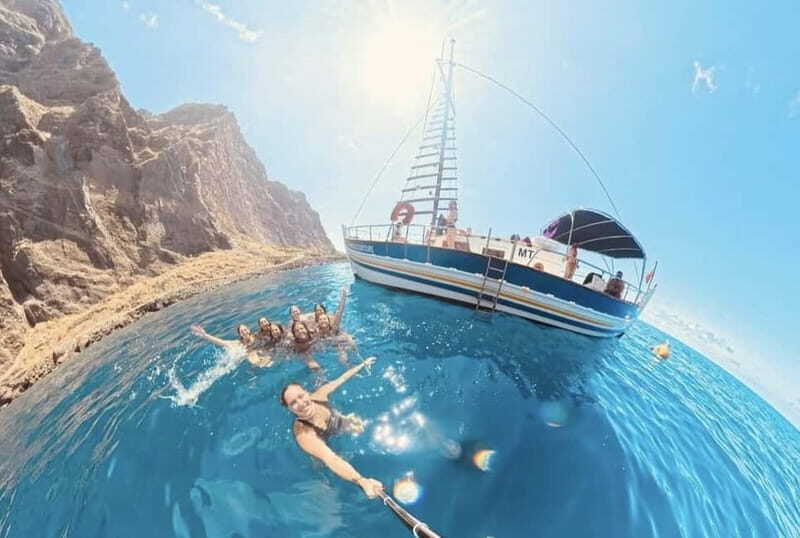 Funchal: Cabo Girão Tour on Traditional Boat with Drinks - Exploring Madeira from the Water: A Practical Overview
