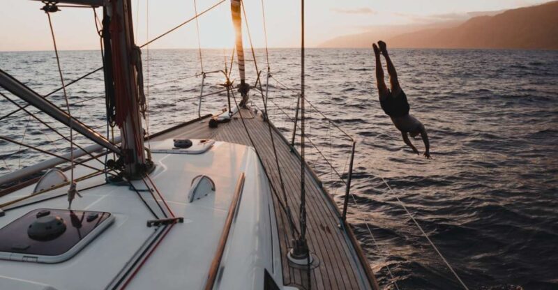 Funchal: Sunset Sailing Private Tour - Pricing and Value