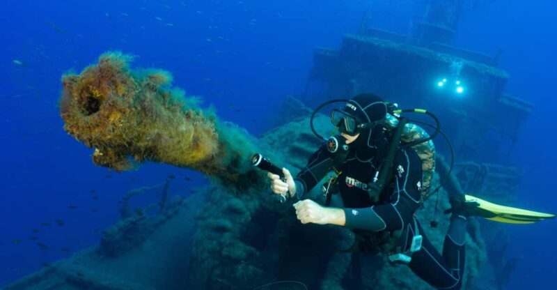 Funchal: Wreck dive F488 Frigate - certified divers - Introduction: Why This Wreck Dive Stands Out