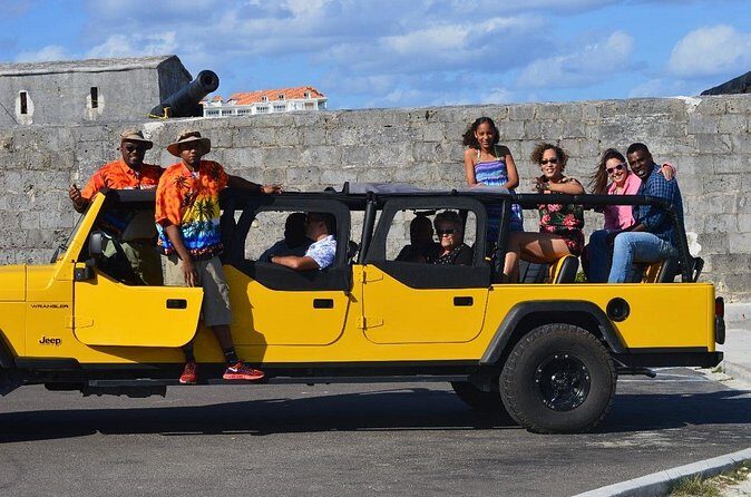 Funky Jeep Adventure in Nassau - Guides and Customer Experiences
