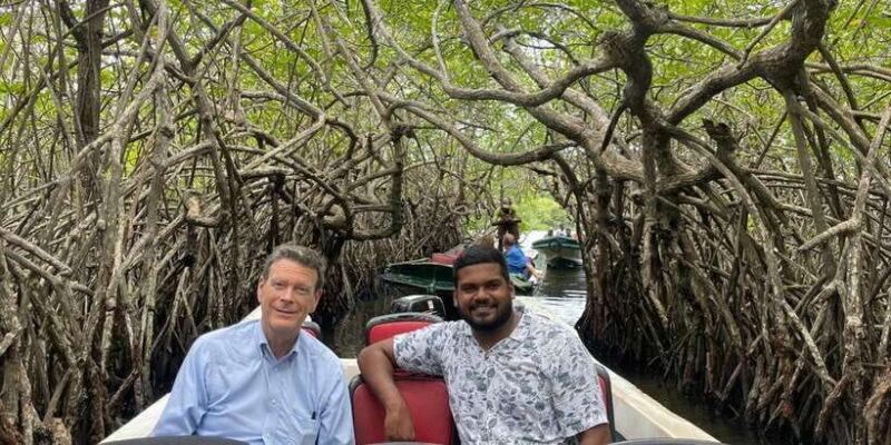 Galle and Bentota Day-Tour From Colombo - The Drive and First Stops: Setting the Scene